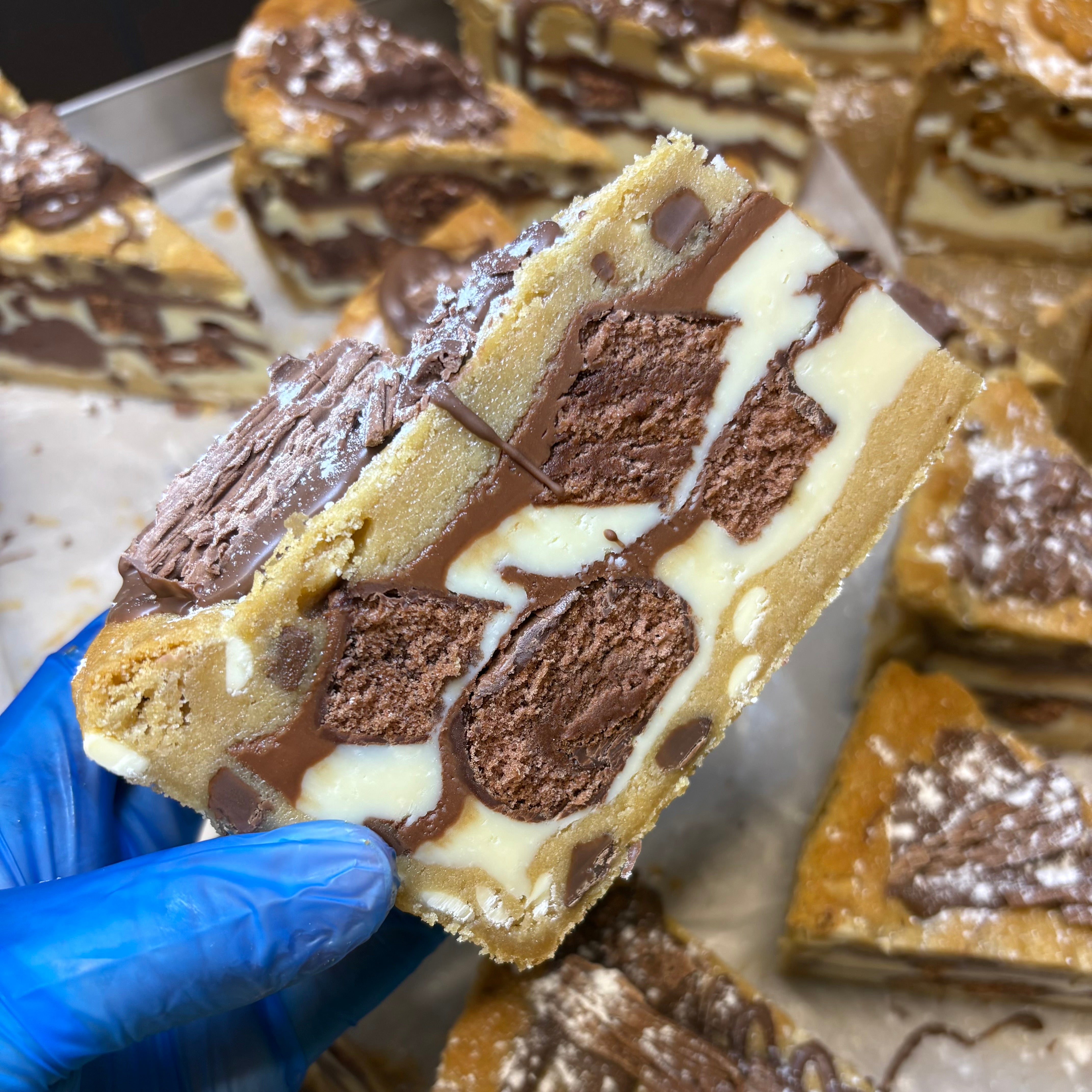 CADBURY YULE LOG COOKIE PIE – Famished